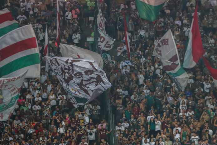 Fluminense Figura No Top 10 Em Média De Público No Brasileiro